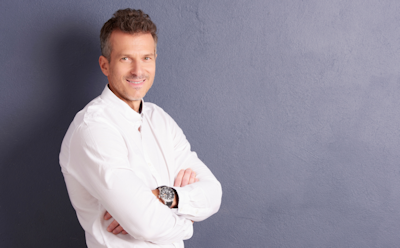 Signs of a Confident Man: What Do These Habits Tell? – Confidence Reboot